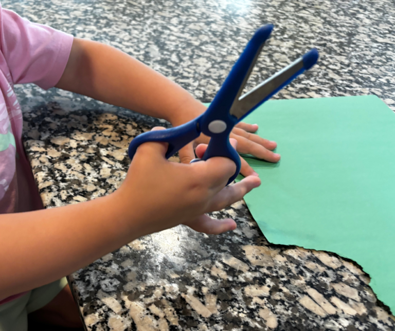 Developing Fine Motor Skills for Your Toddler: Simple Ideas